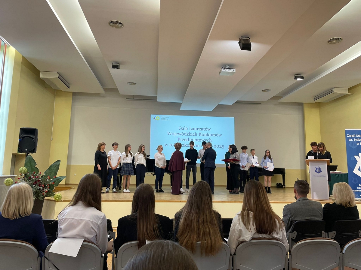 Sukcesy naszych Laureatów na Galach Przedmiotowych | Wydarzenia ...
